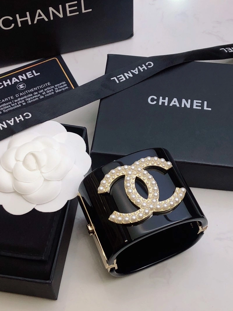 Bargain Chanel Bracelets