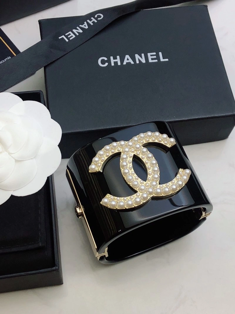 Bargain Chanel Bracelets