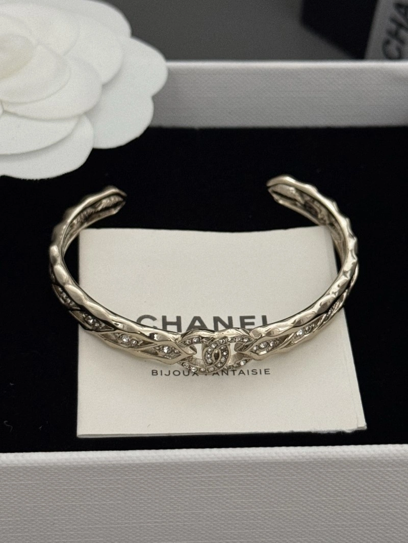 Low-cost Chanel Bracelets