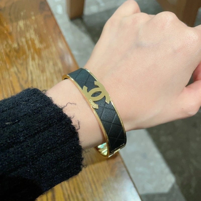 Brand-original Chanel Bracelets
