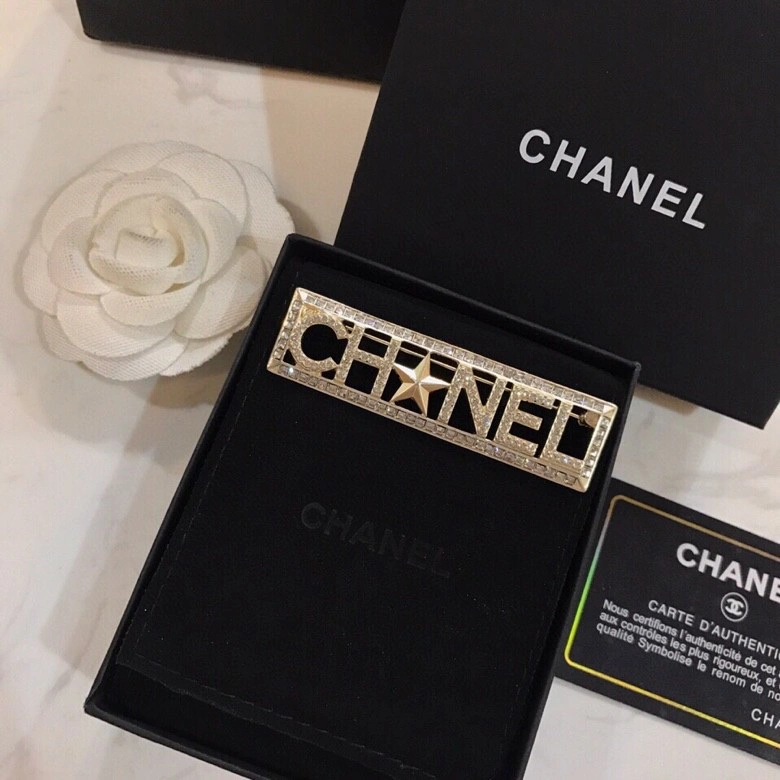 Accurate model Chanel Brooches