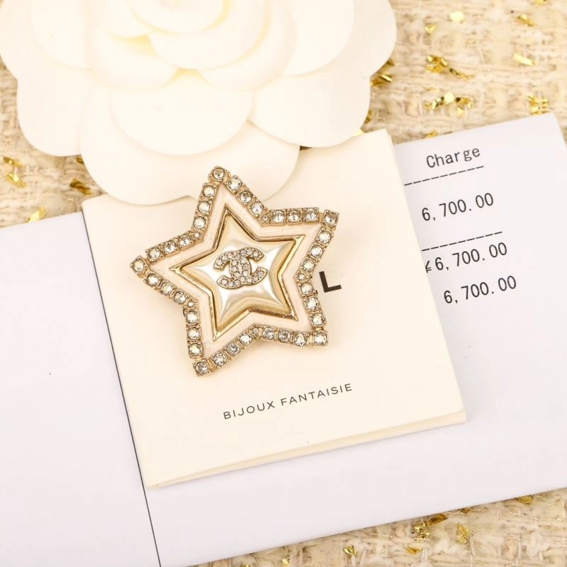 Accurate model Chanel Brooches