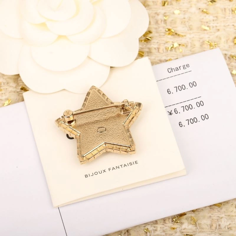 Accurate model Chanel Brooches