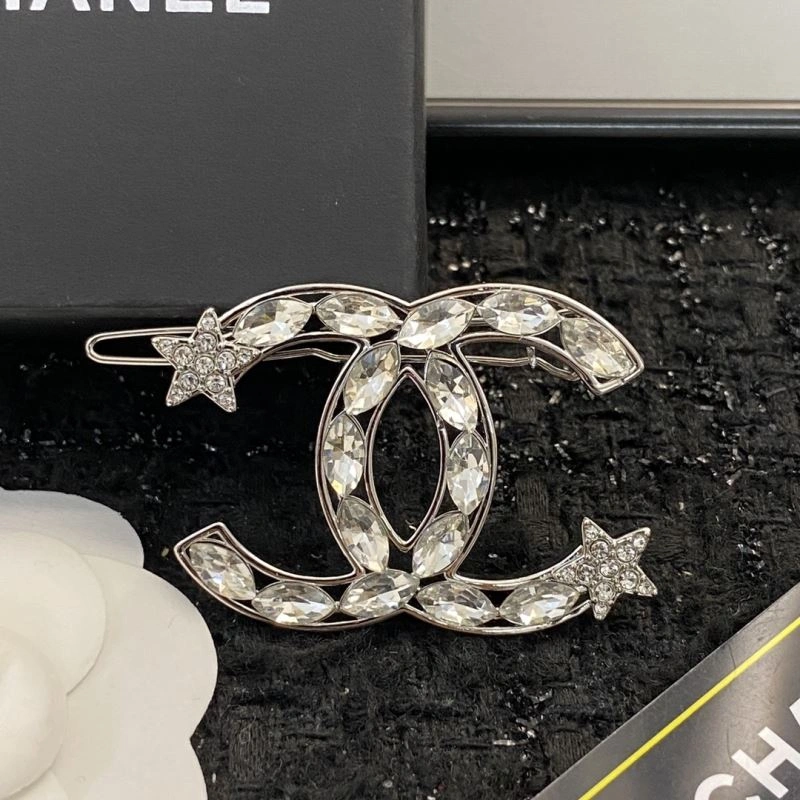 Brand-original Chanel Brooches