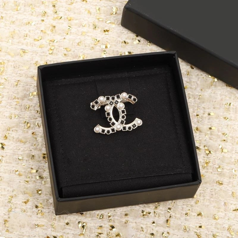 Precise copy Chanel Brooches