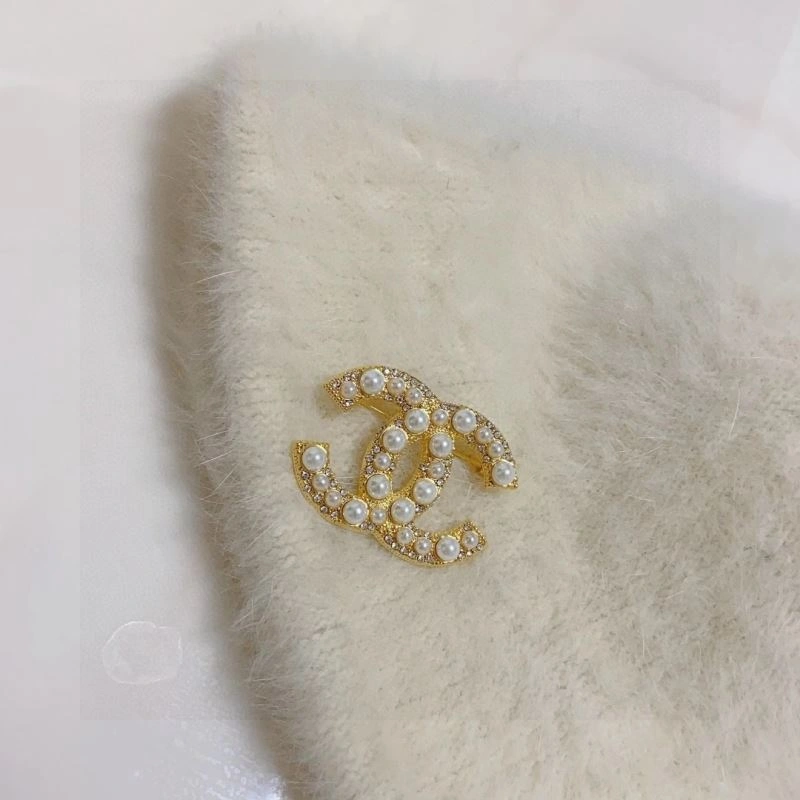 Economical Chanel Brooches