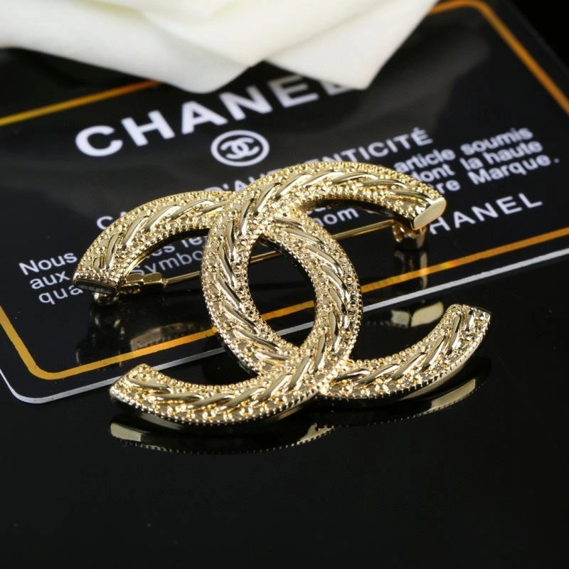 Accurate model Chanel Brooches