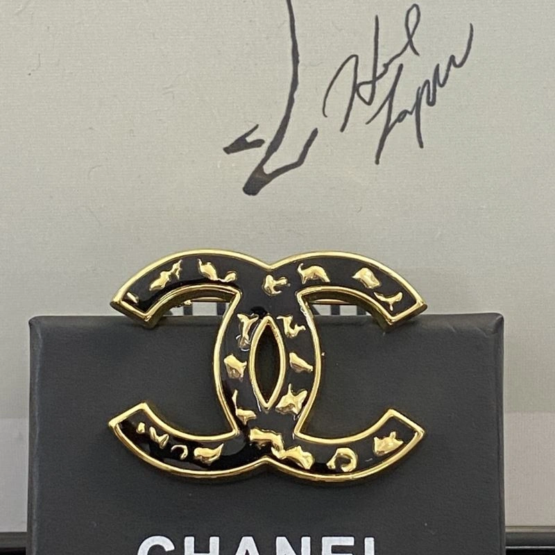 High accuracy Chanel Brooches