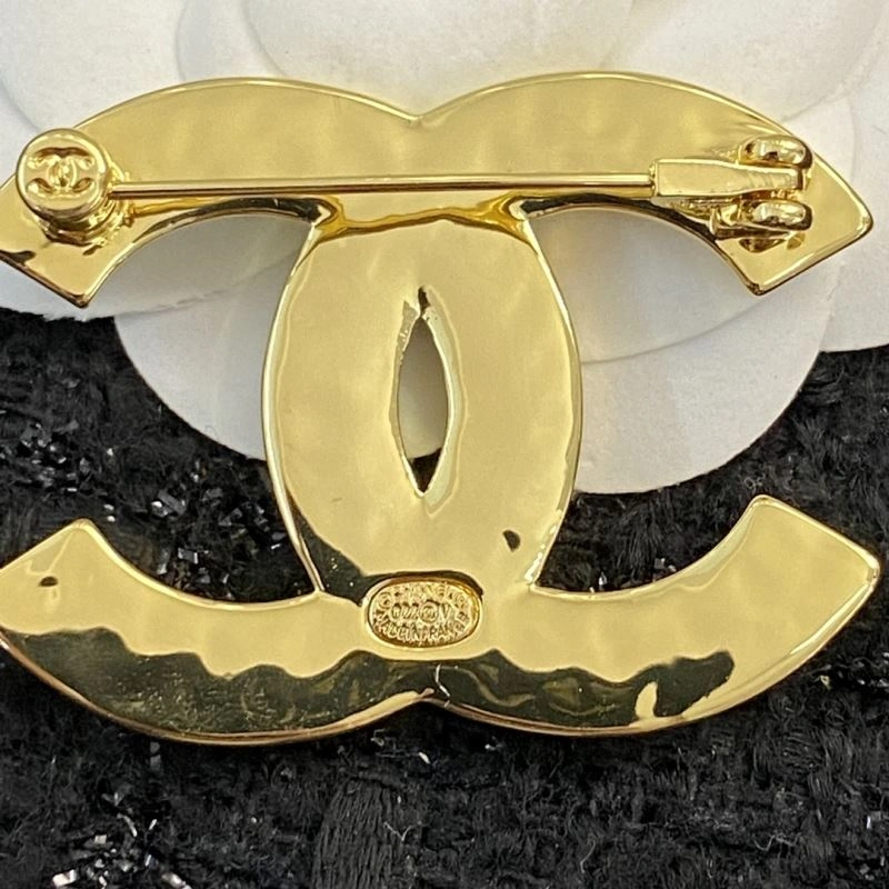 High accuracy Chanel Brooches