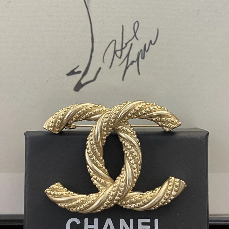 Perfect replica Chanel Brooches