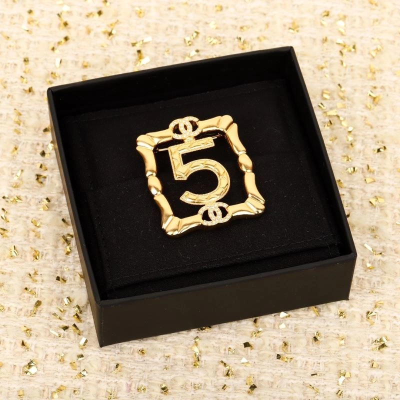 High accuracy Chanel Brooches