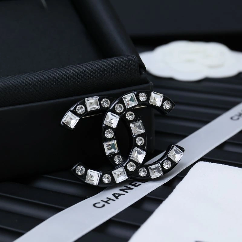 High accuracy Chanel Brooches