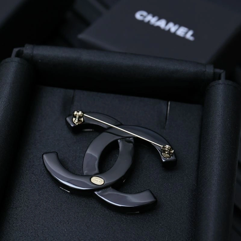 High accuracy Chanel Brooches