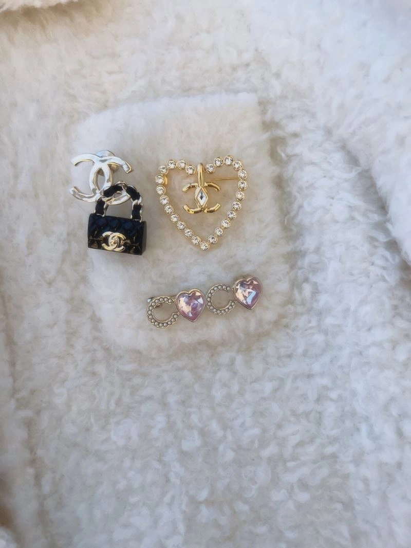 Real Chanel Brooches
