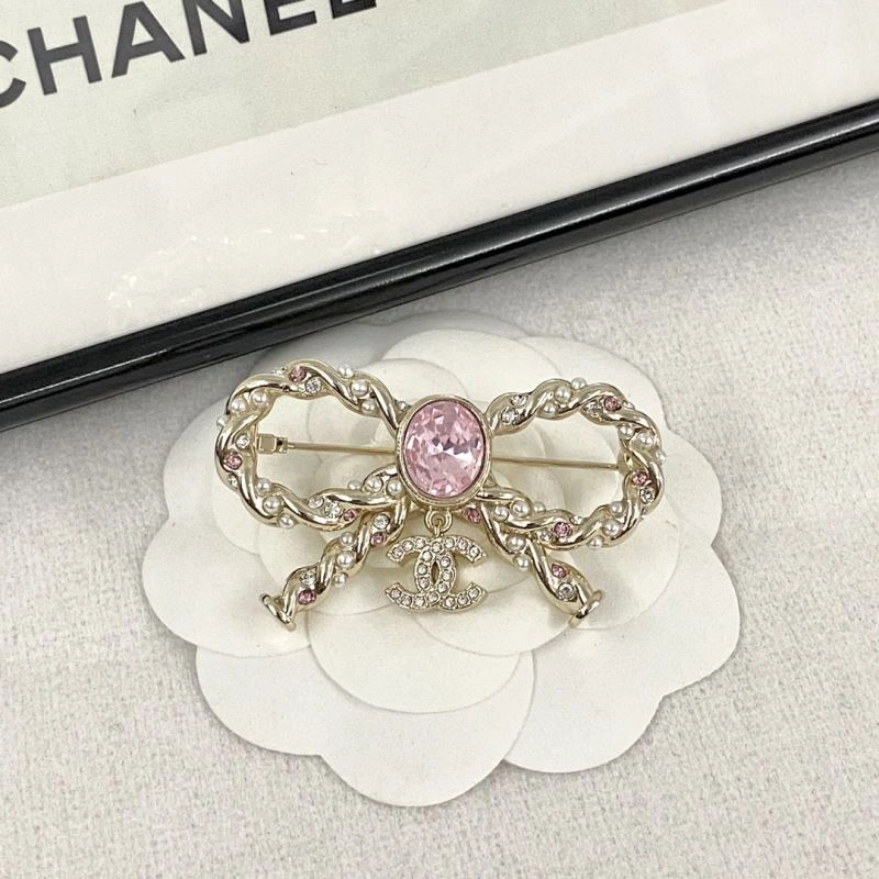 Accurate model Chanel Brooches