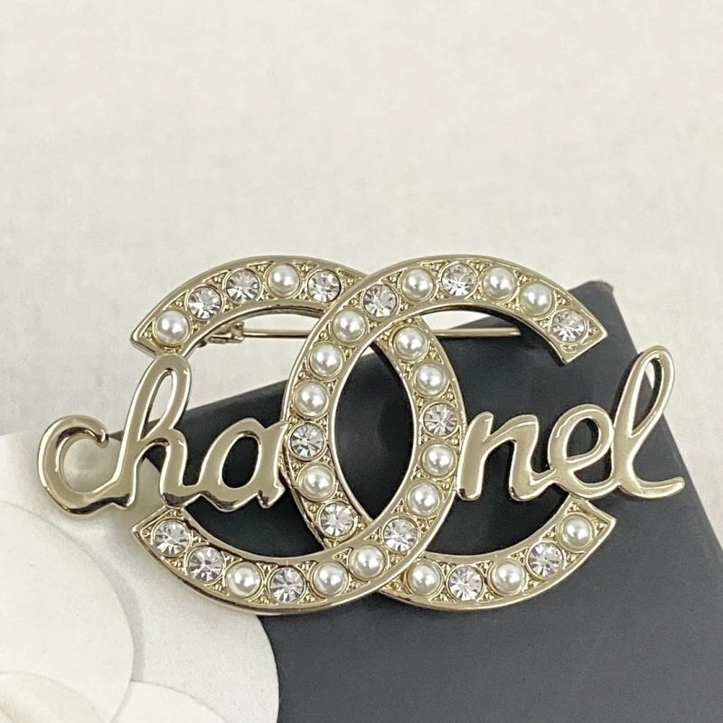 Bargain Chanel Brooches