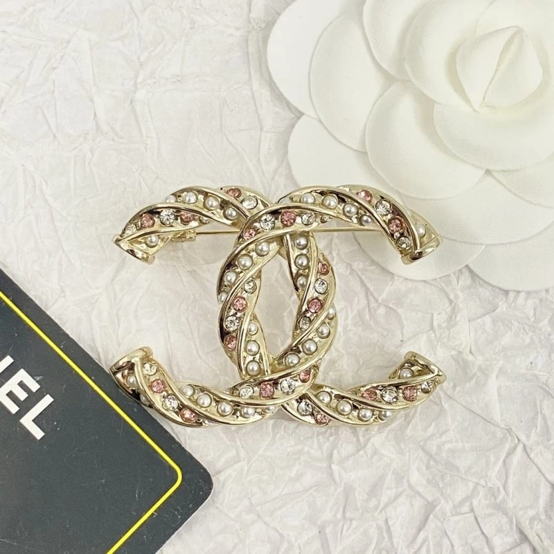 Accurate model Chanel Brooches