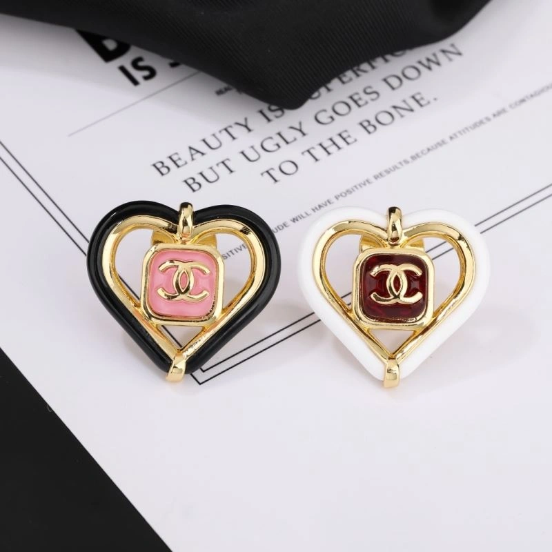 Brand-original Chanel Brooches