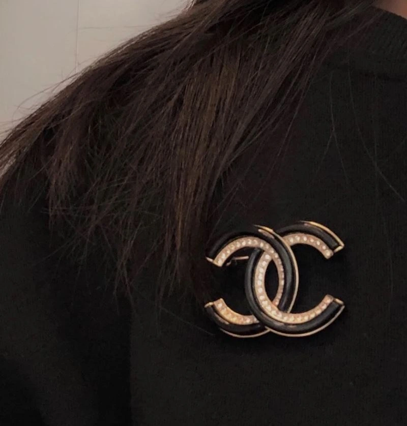 Exact replica Chanel Brooches