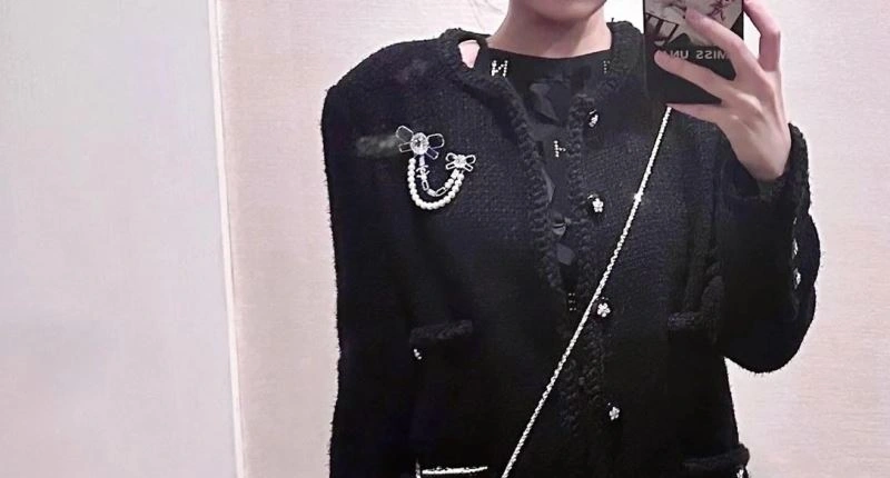 High fidelity Chanel Brooches