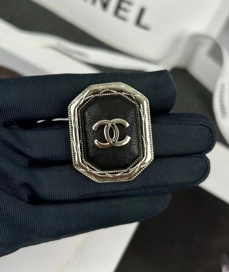 1:1 copy Chanel Brooches