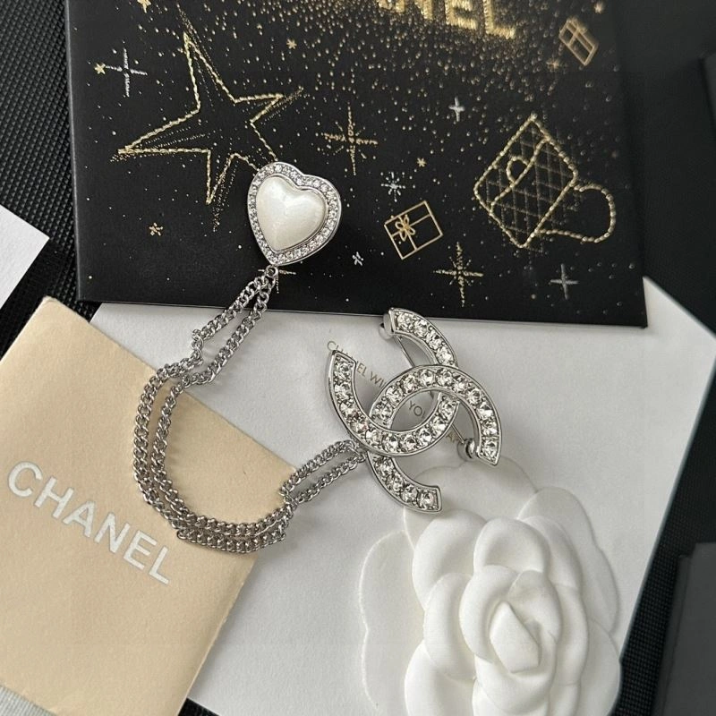 High accuracy Chanel Brooches