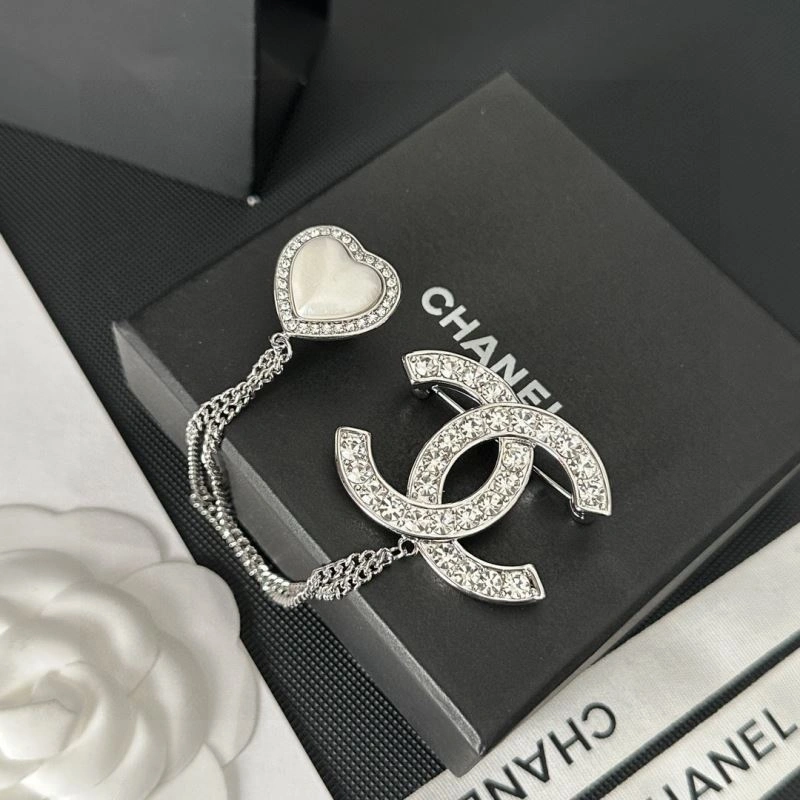 High accuracy Chanel Brooches