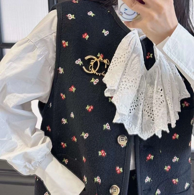 Perfect replica Chanel Brooches
