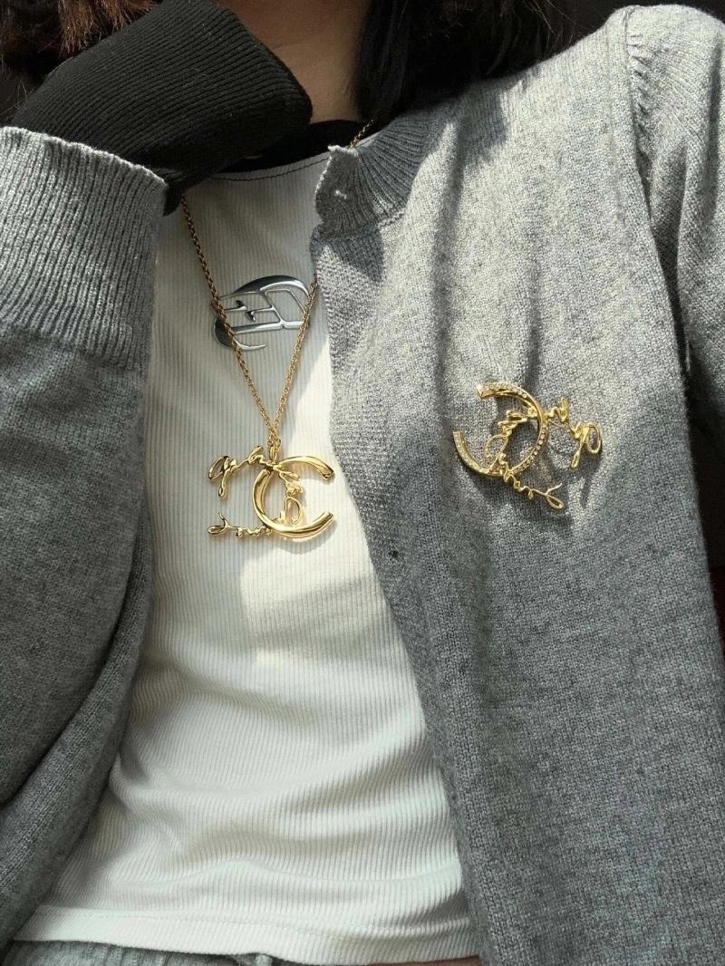 Perfect replica Chanel Brooches