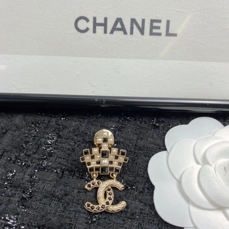 Legit Chanel Brooches