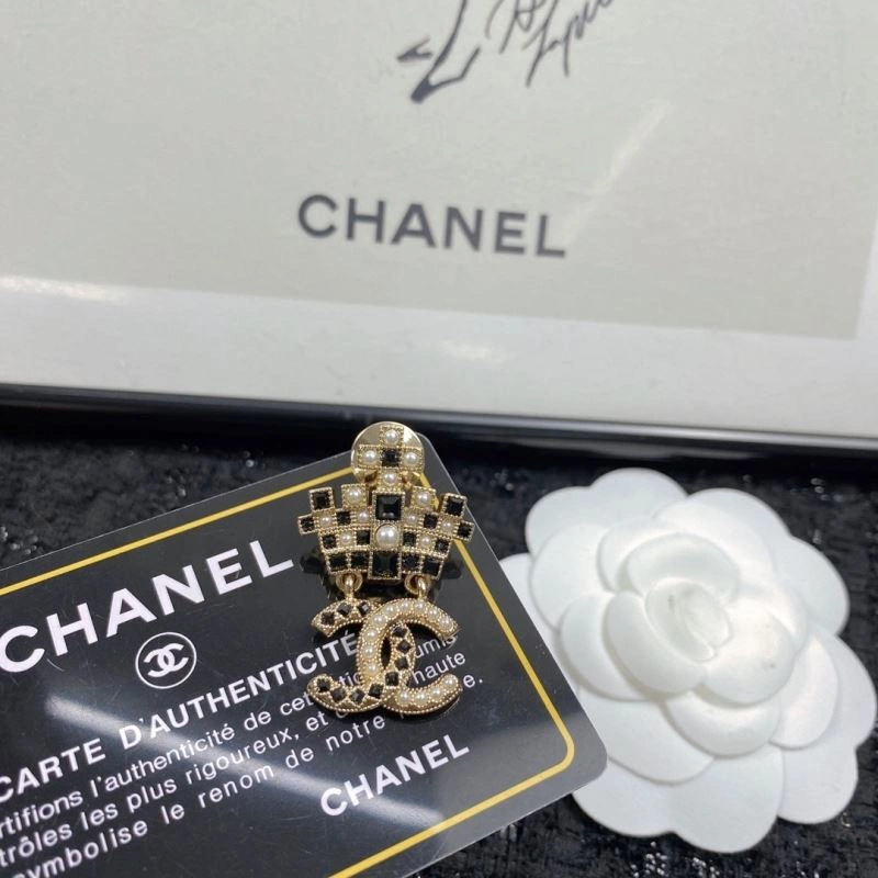 Legit Chanel Brooches