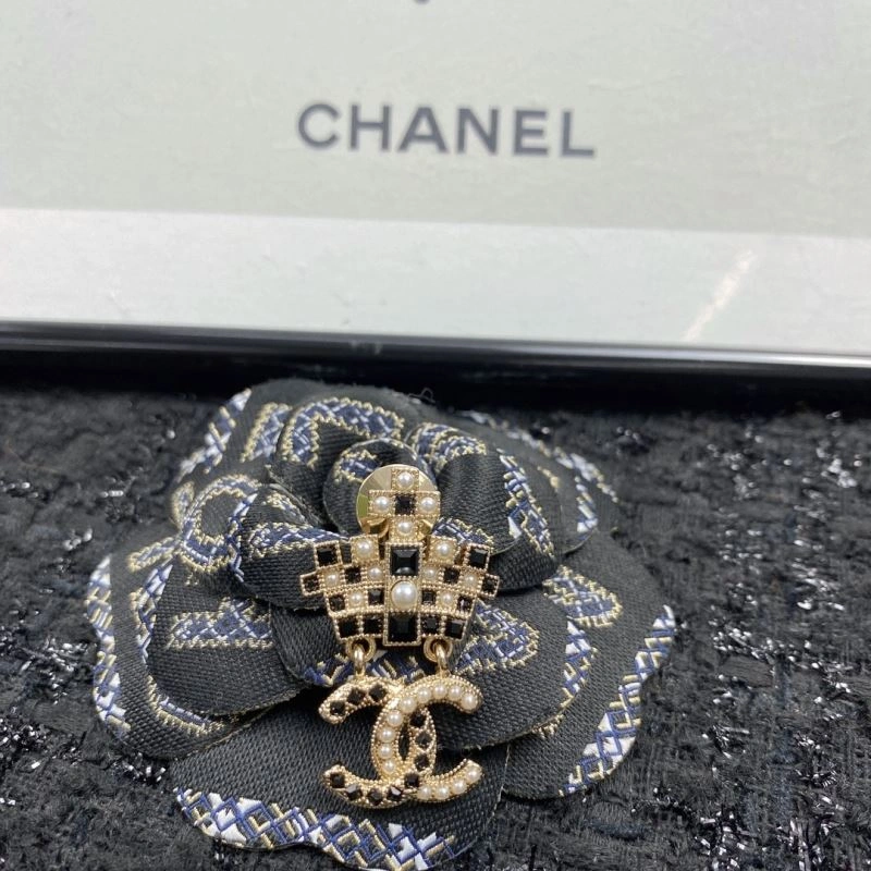 Legit Chanel Brooches