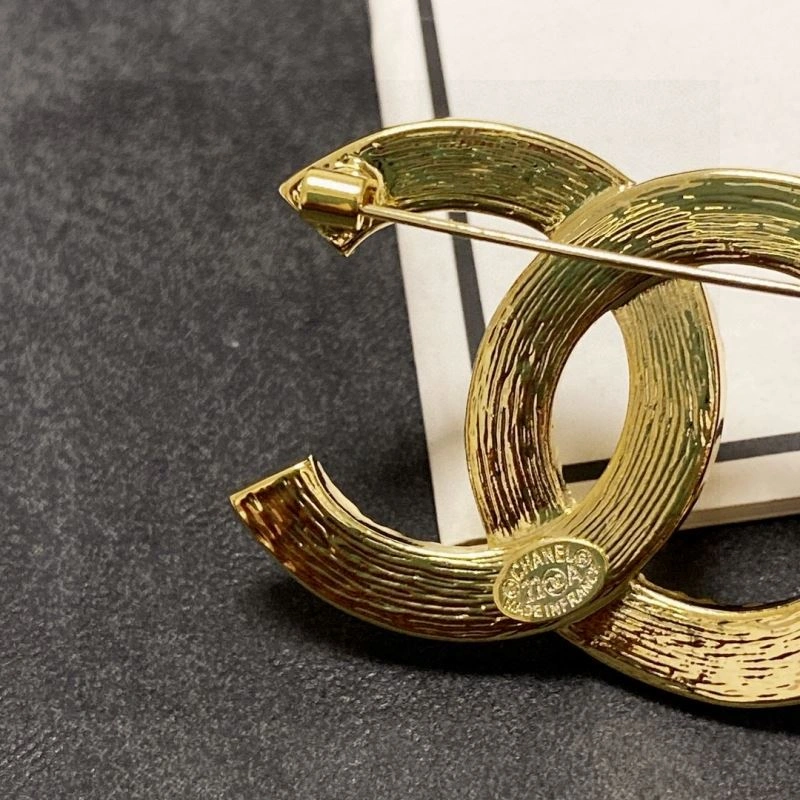 High accuracy Chanel Brooches