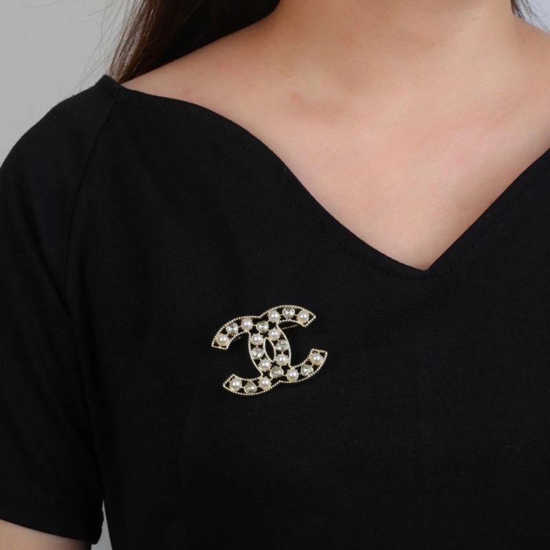 Economical Chanel Brooches