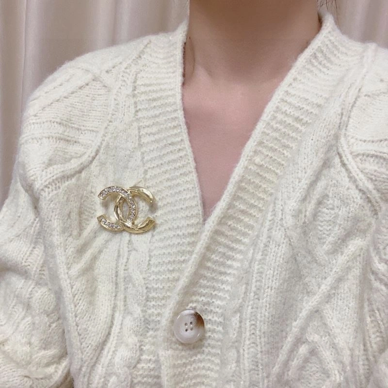 Bargain Chanel Brooches