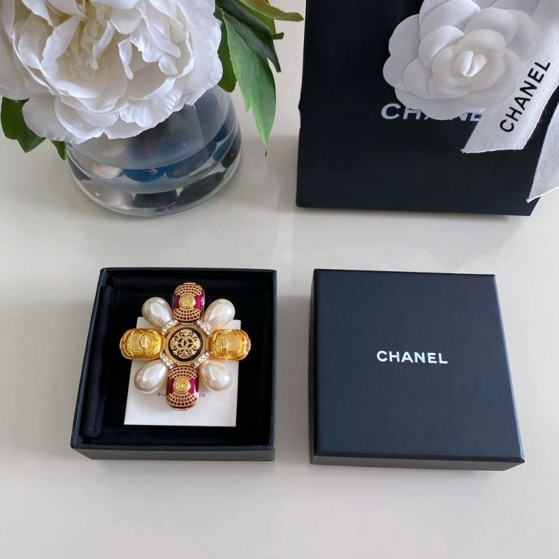 Brand-authenticated Chanel Brooches