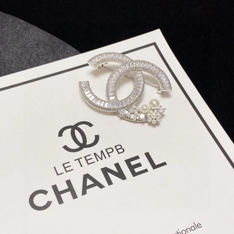 High accuracy Chanel Brooches