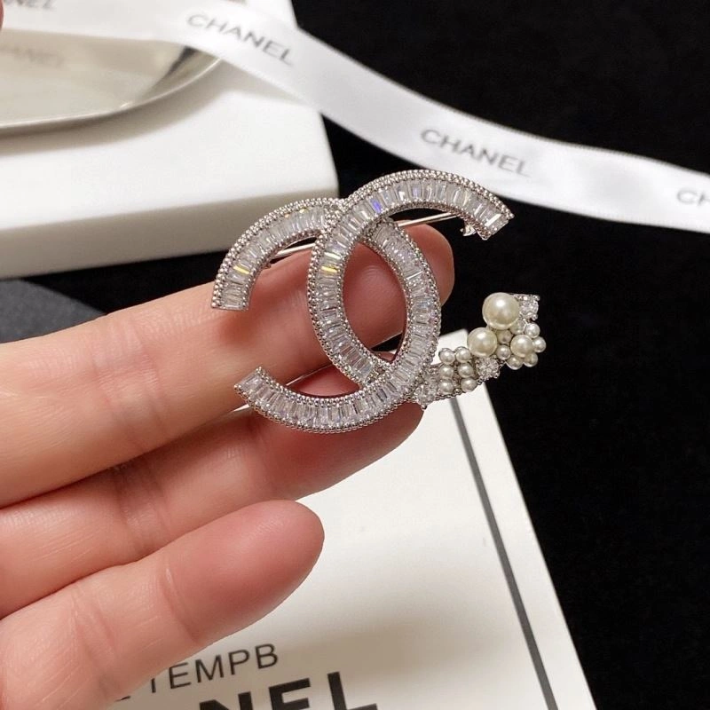 High accuracy Chanel Brooches