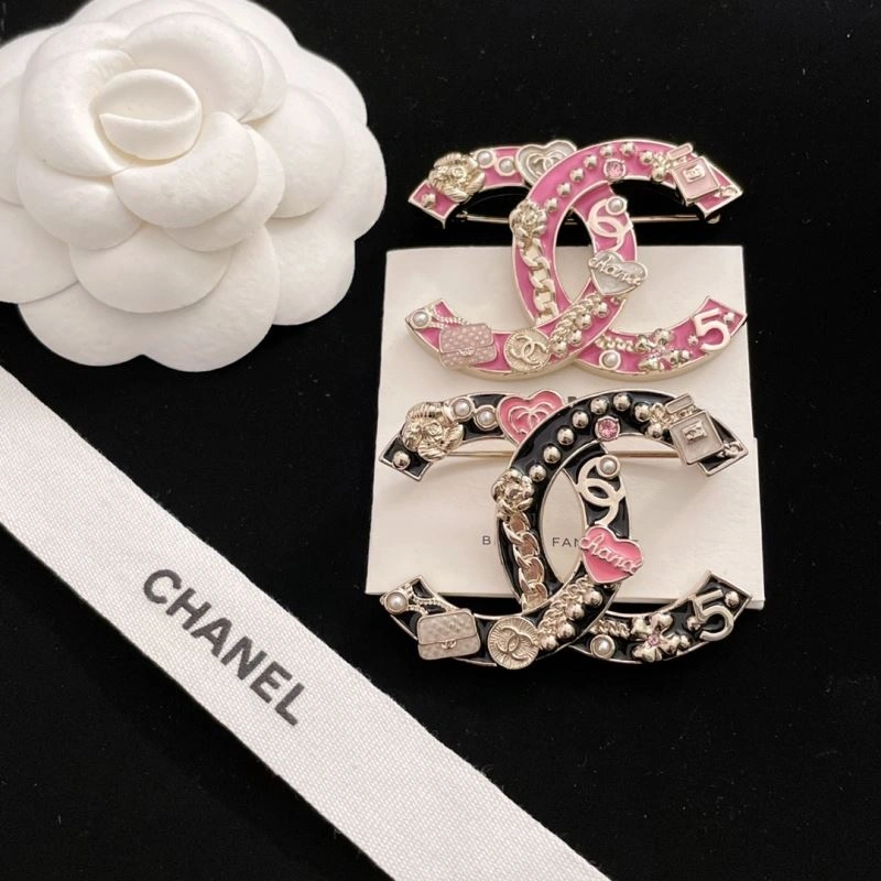 Accurate model Chanel Brooches
