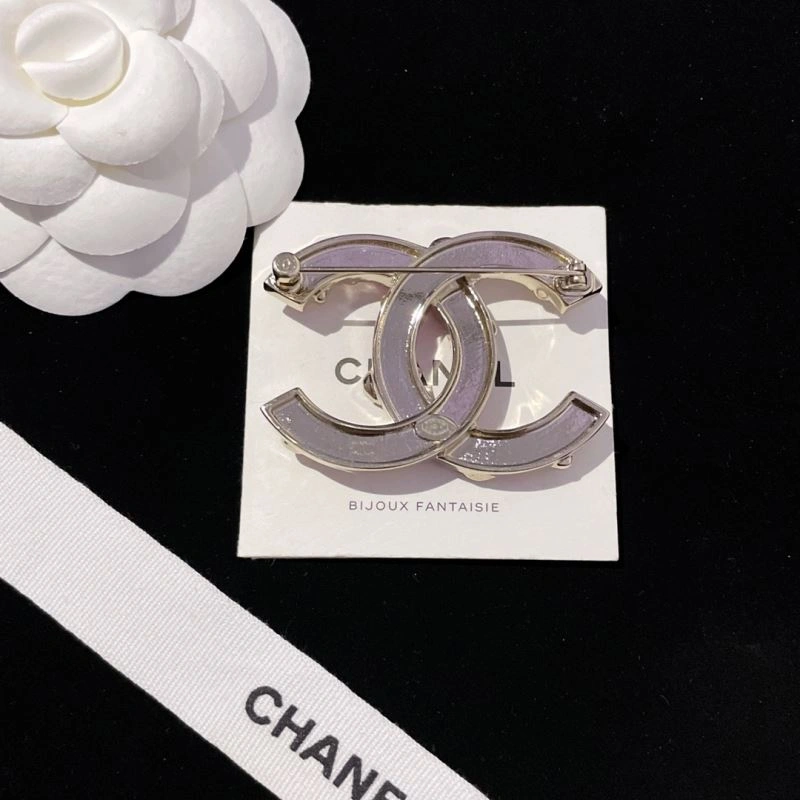 Accurate model Chanel Brooches