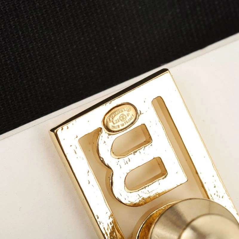 Official Chanel Brooches