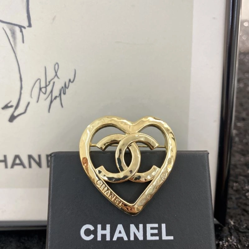 Official Chanel Brooches