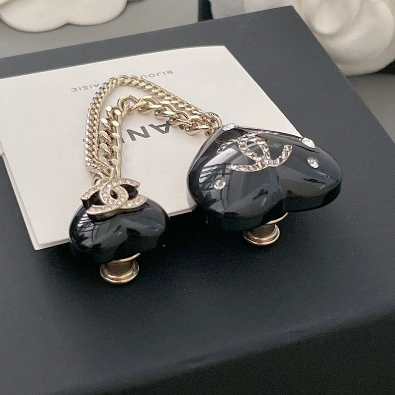 Precise copy Chanel Brooches
