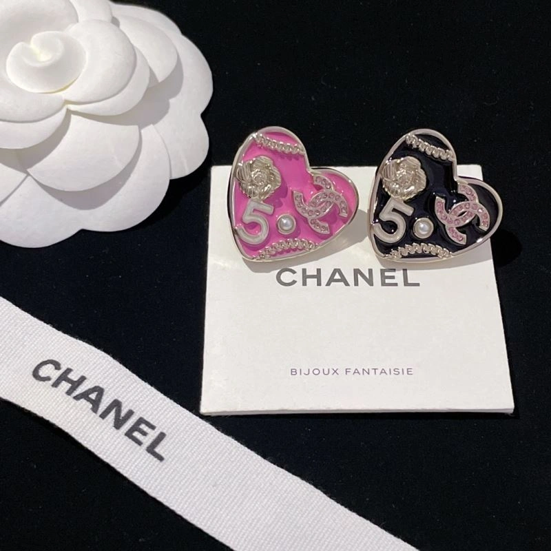 Bargain Chanel Brooches