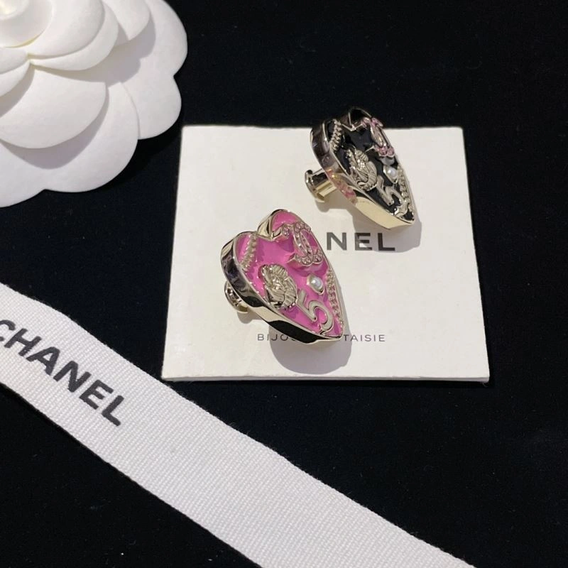 Bargain Chanel Brooches