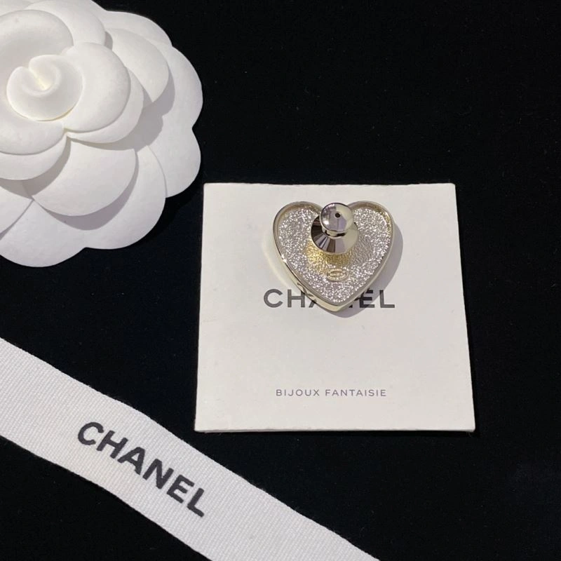 Bargain Chanel Brooches