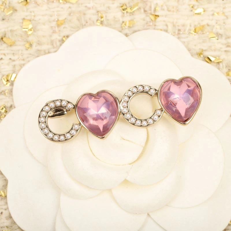 Low-cost Chanel Brooches