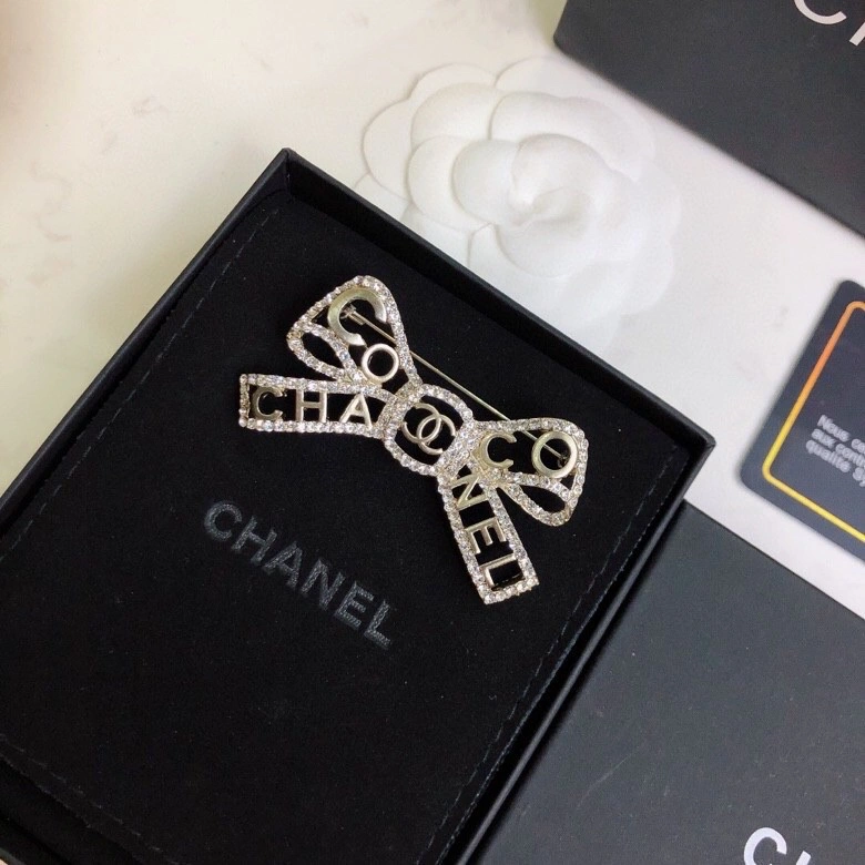 Official Chanel Brooches