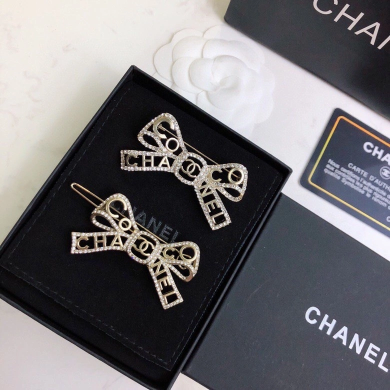 Official Chanel Brooches