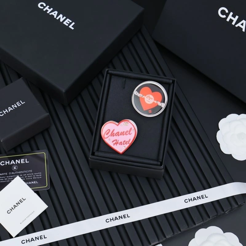 Exact replica Chanel Brooches